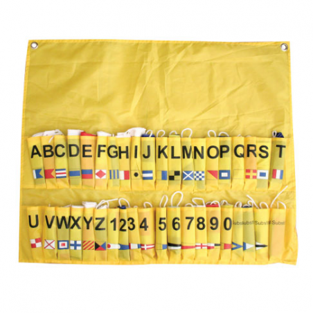 Signalflaggset komplett set med 40 signalflaggor i en väska.